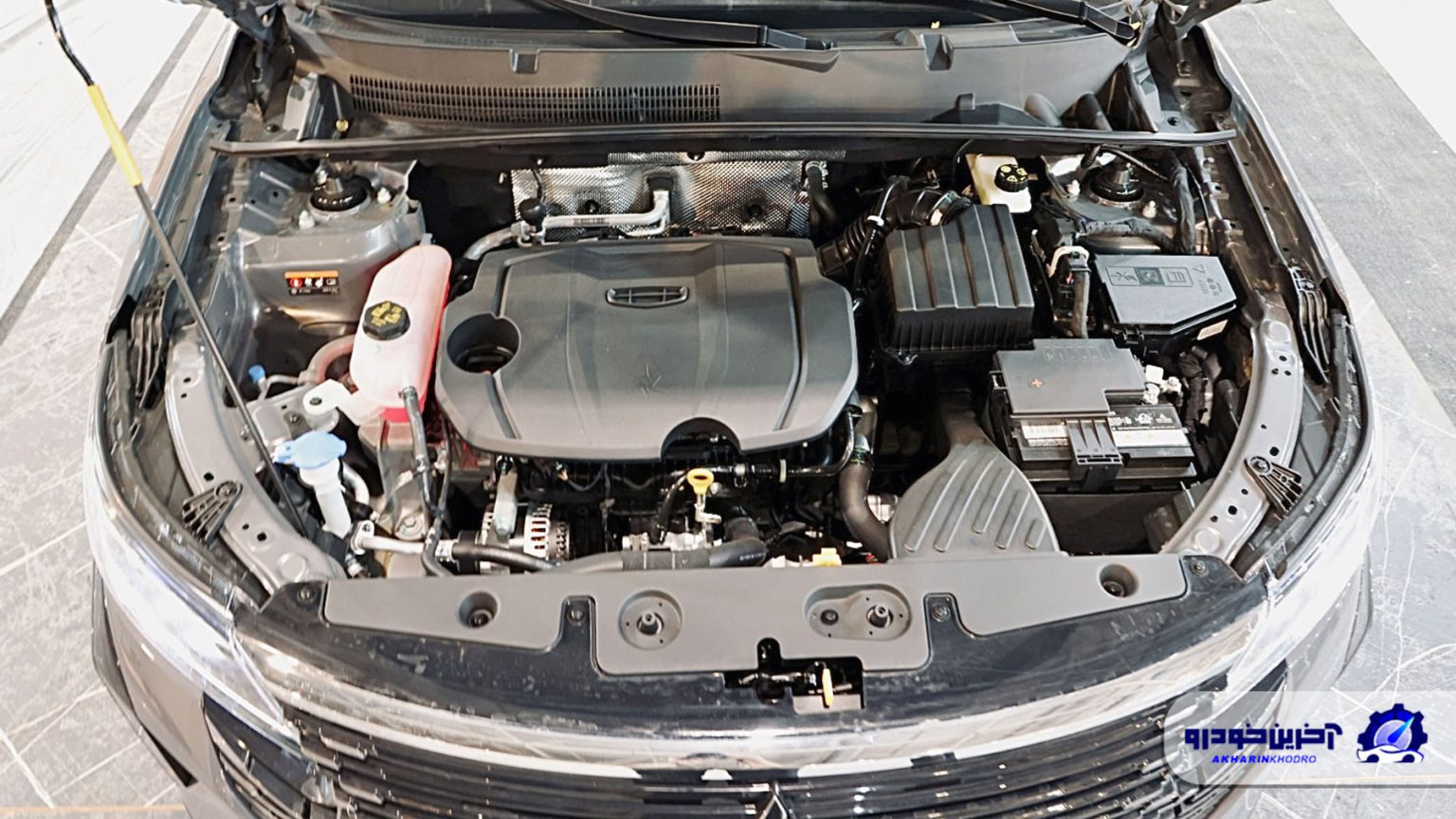 کراس اوور جدید کرمان موتور رونمایی شد ؛ معرفی KMC SR5 در مشهد - آخرین خودرو